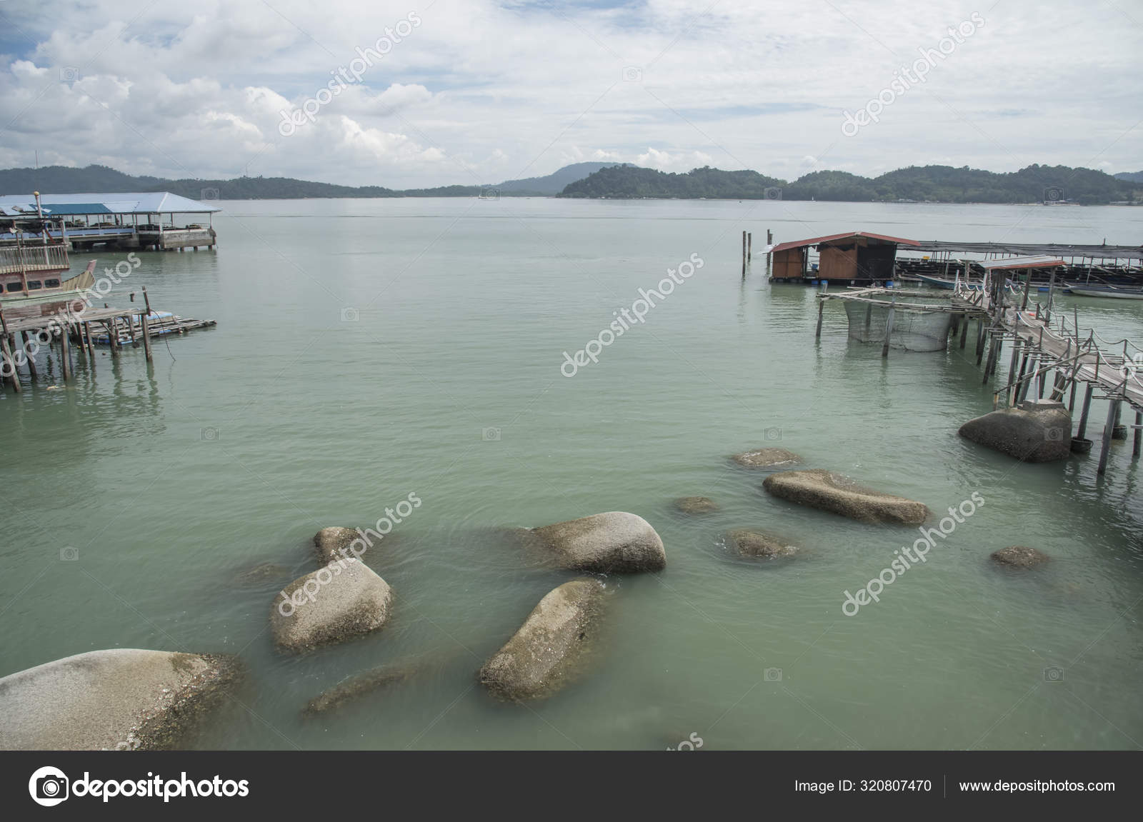Fishing Jetty Seaside — Stock Photo © sweemingyoung #320807470