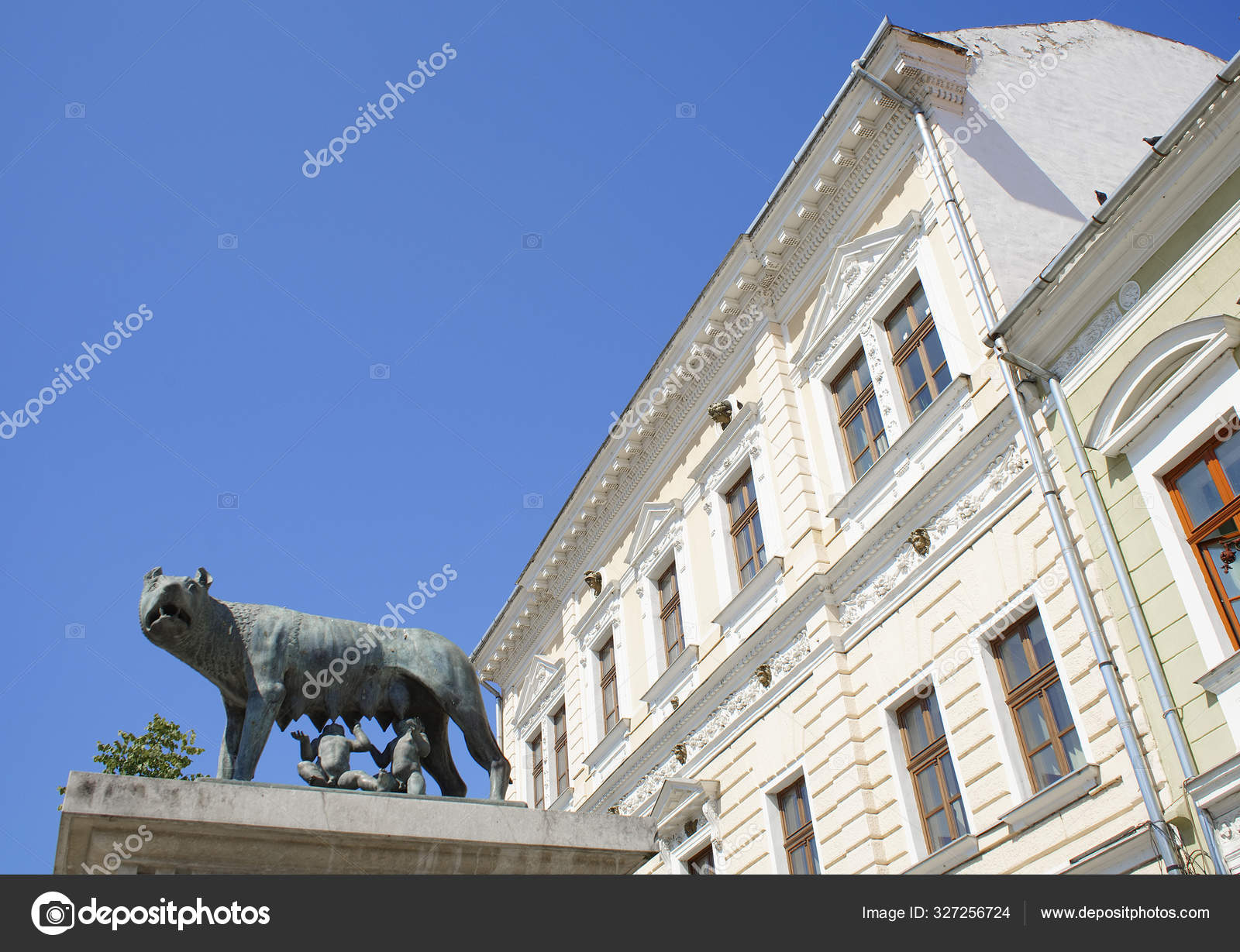 Wolf Statue Romulus Remus Replica Capitoline Wolf Bronze Iconic ...