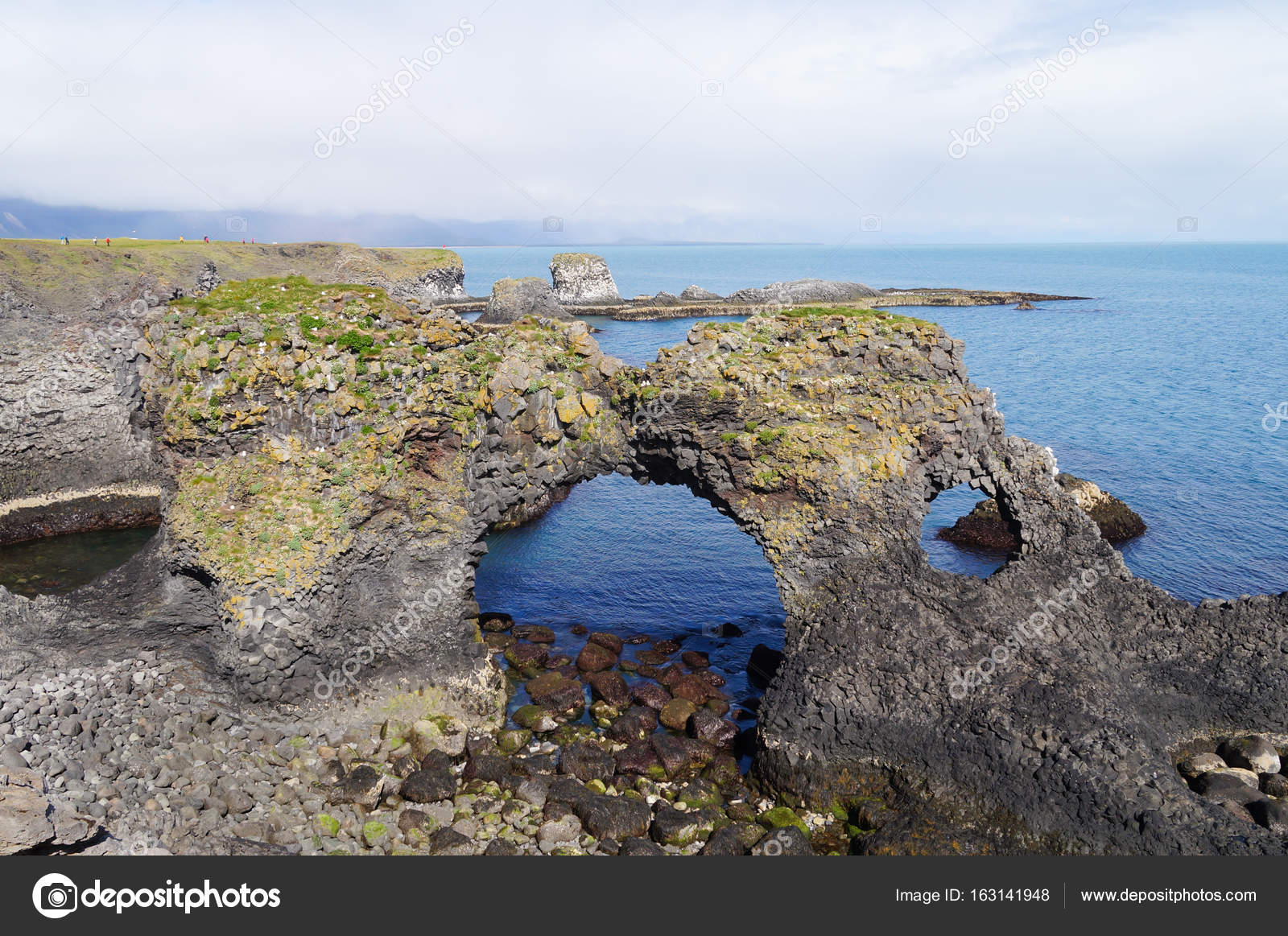 Gatklettur Stone Arch at Snaefellsnes Peninsula, Iceland — Stock Photo ...
