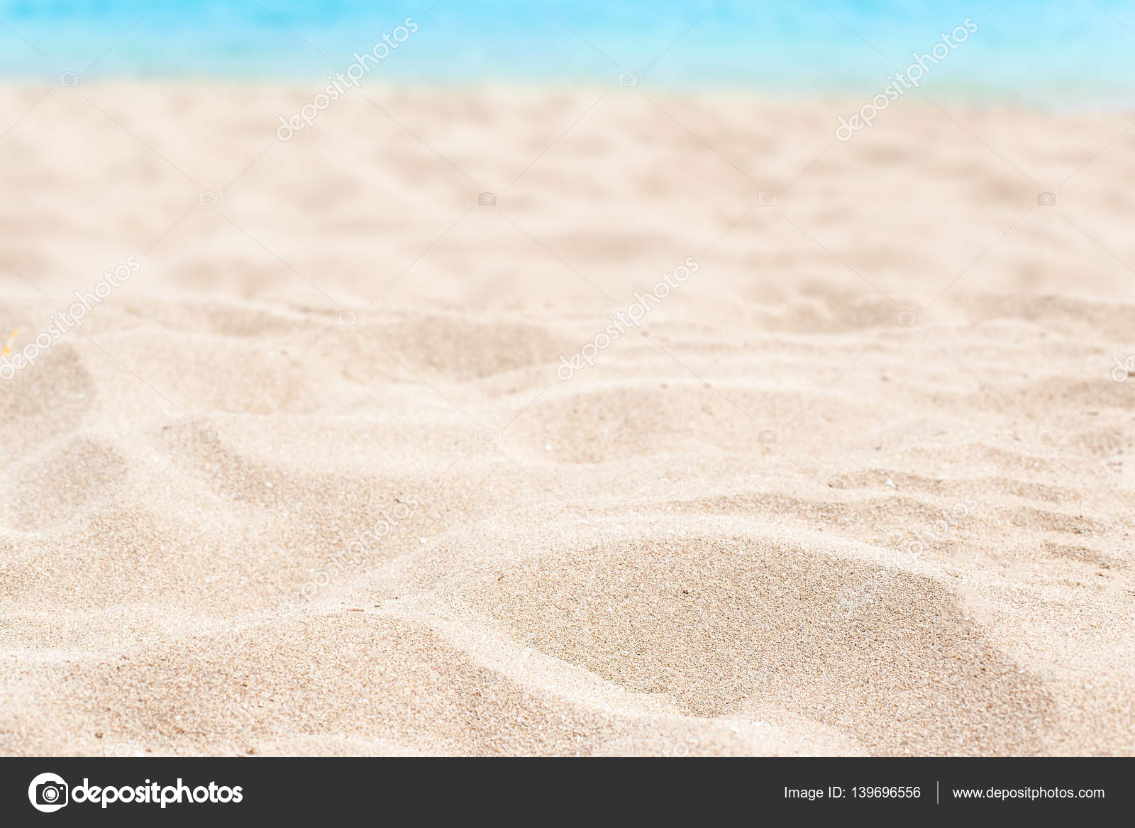 Hot soft sand on seashore — Stock Photo © Zakharova #139696556