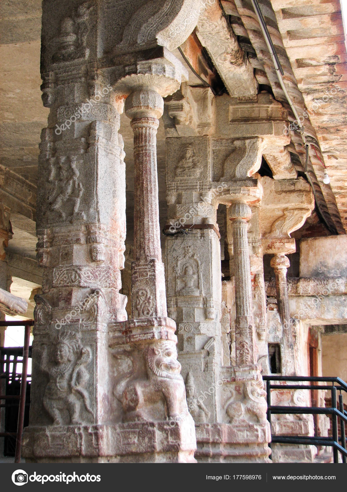 Beautiful columns architecture of ancient ruins of temple in Hampi ...