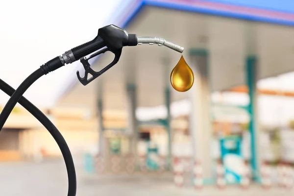 Benzyna na stacji benzynowej Stock Photos, Royalty Free Benzyna na ...