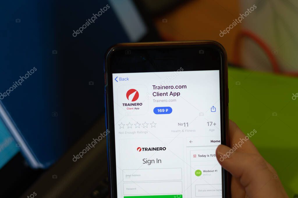 Nueva York, EE.UU. - 1 de mayo de 2020: Trainero Client App logo icono de la aplicación en la ...