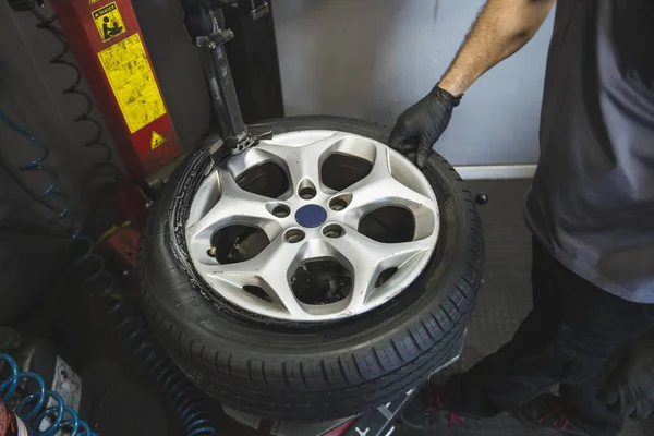 Remove the tire Stock Photos, Royalty Free Remove the tire Images ...