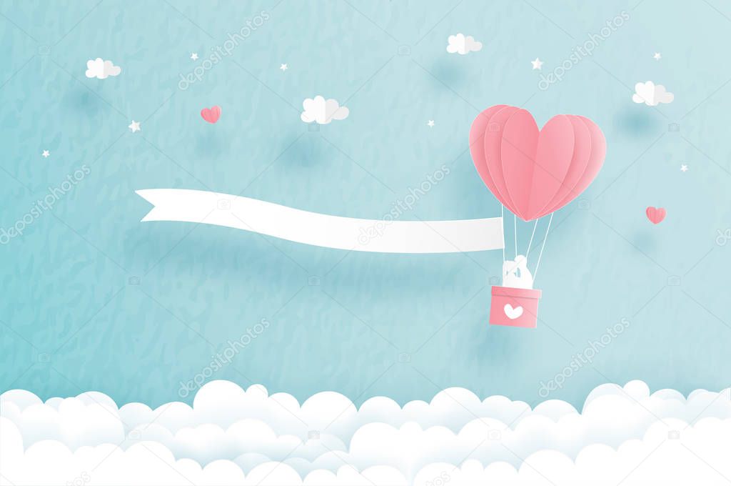 Origami de papel del concepto del amor con globos del corazón y letrero ...