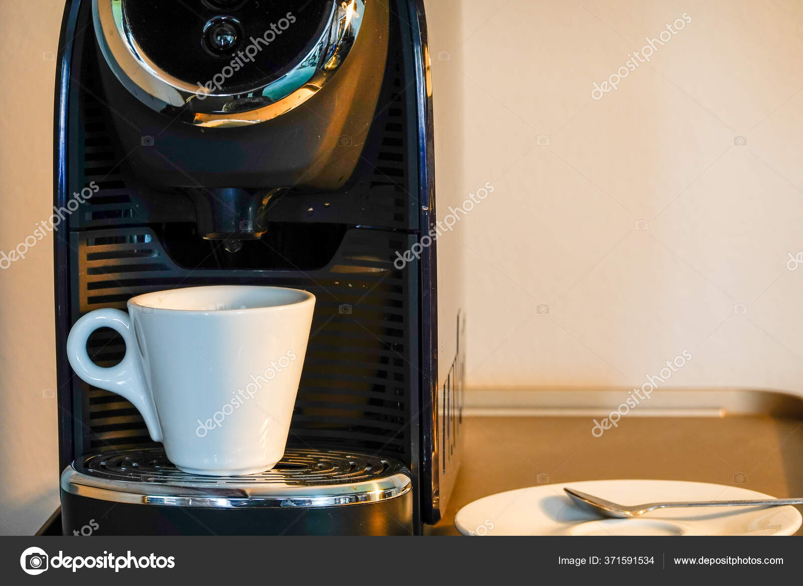 Kalmar Sweden Capsule Coffee Maker Hotel Room — Stock Editorial Photo ...
