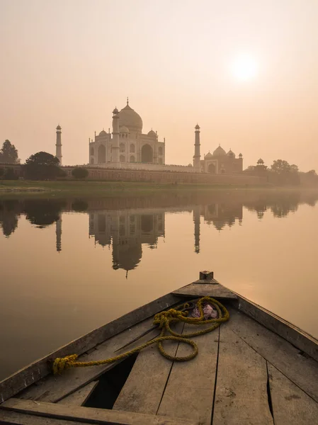 Taj mahal water Stock Photos, Royalty Free Taj mahal water Images ...