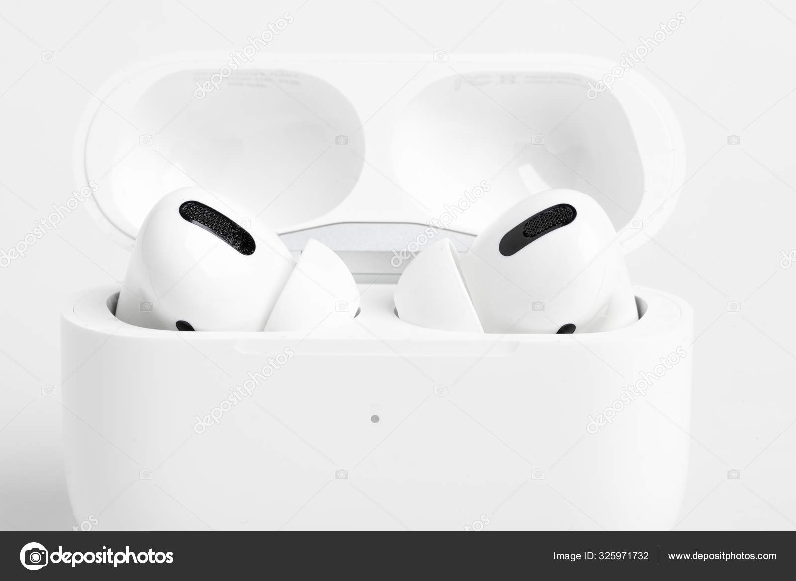 Apple AirPods Pro Buds Inside The Open Charging Case – Stock Editorial ...