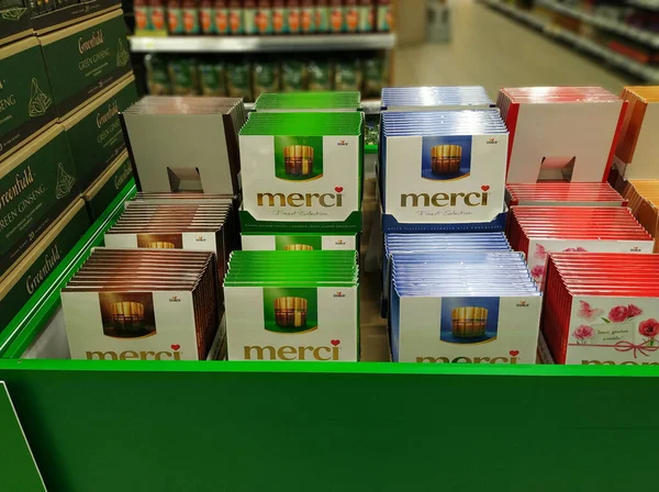 Monoprix france images libres de droit, photos de Monoprix france ...