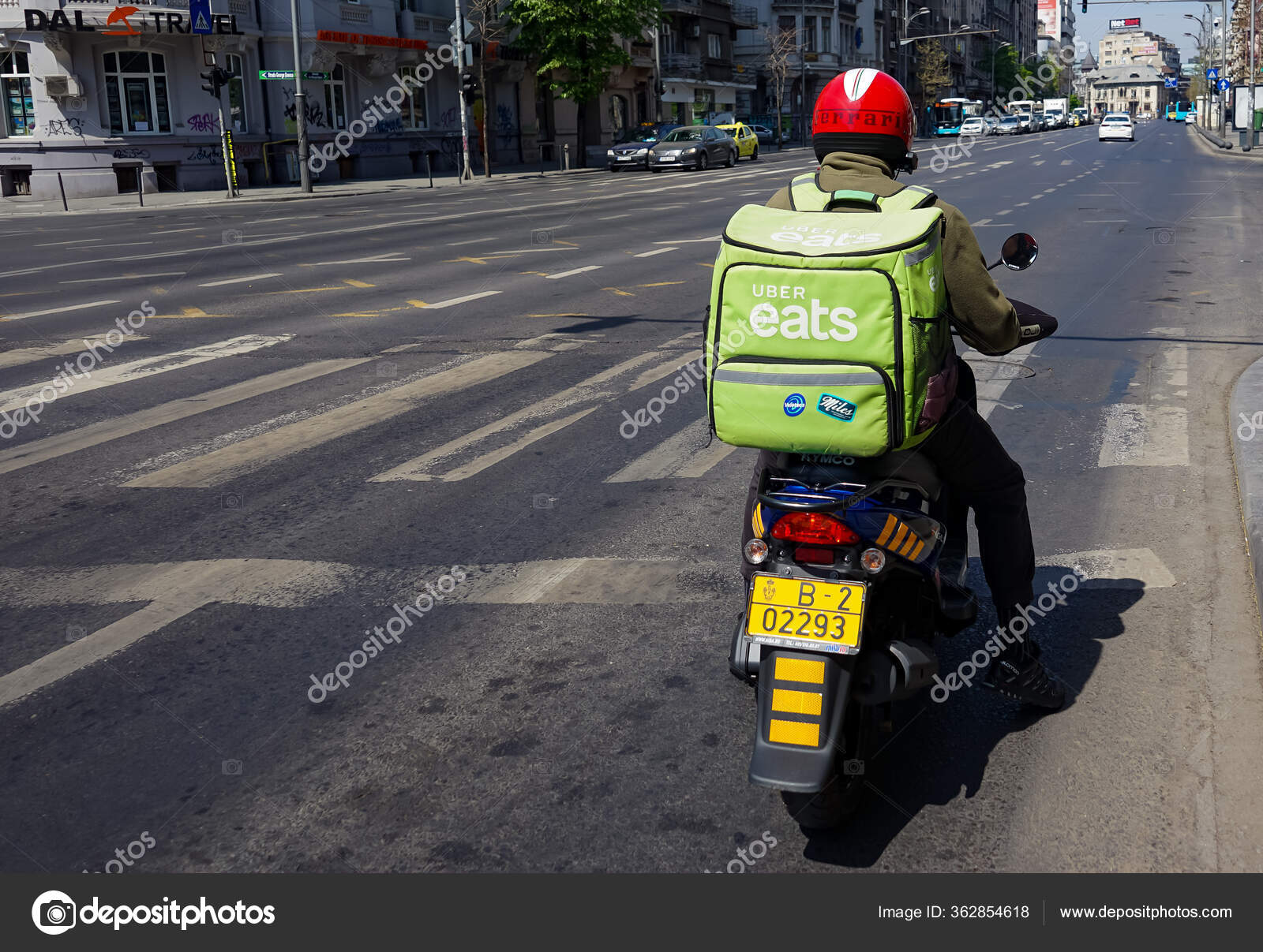 Bucharest Romania April 2020 Uber Eats Food Delivery Courier Delivers — Stock Editorial Photo ...