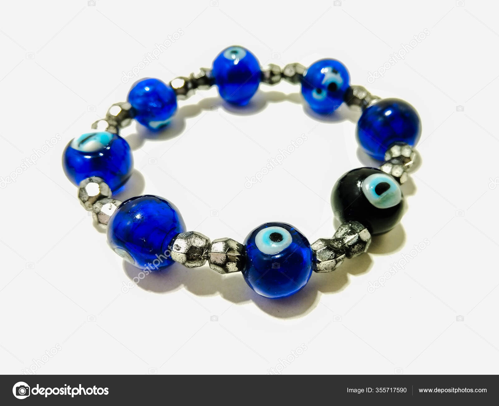 Picture Hand Bracelet — Stock Photo © Allvidmix #355717590