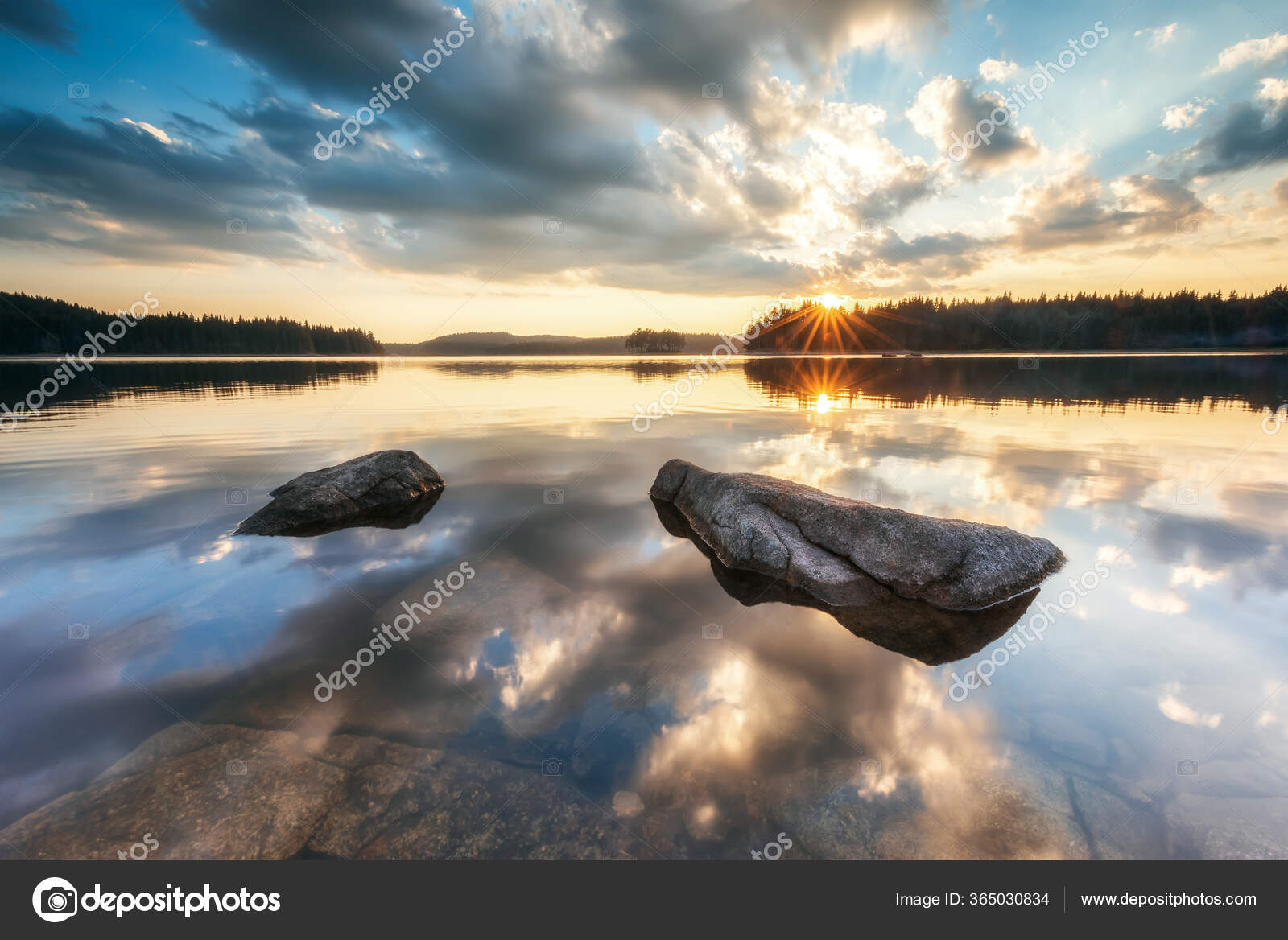 Beautiful Sunset View Sun Rays Mountain Lake Shiroka Polyana Dam Stock ...