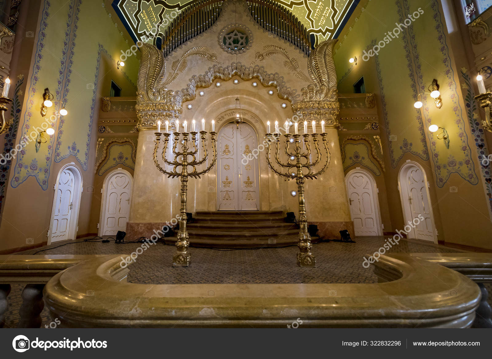 Synagogue Inside