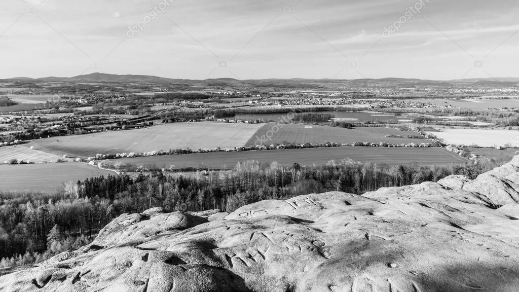 Mirador en la parte superior de la formación de roca arenisca en ...