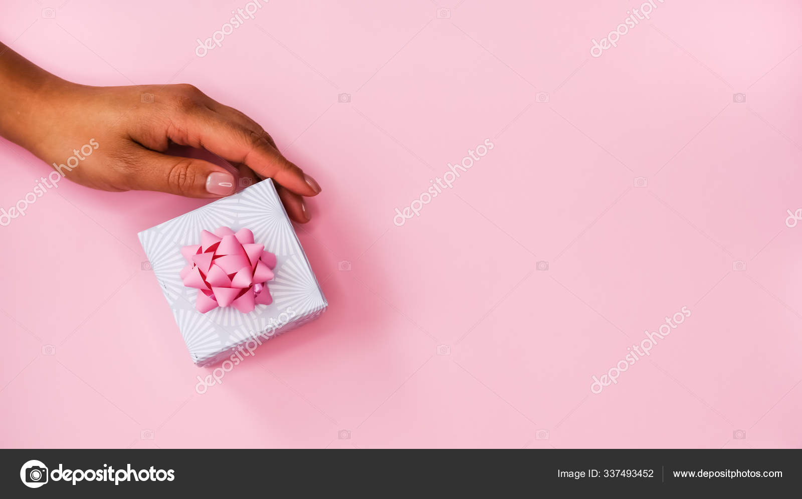 Hands and gift box. Stock Photo by ©AllaMachutt 337493452