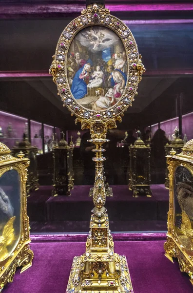 Holy relics Stock Photos, Royalty Free Holy relics Images | Depositphotos