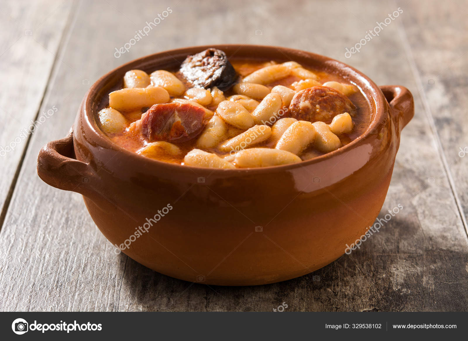 Typical Spanish fabada asturiana Stock Photo by ©etorres69 329538102