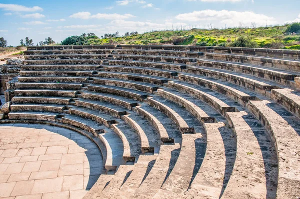 Epidaurus amphitheater in griechenland fotos de stock, imágenes de ...
