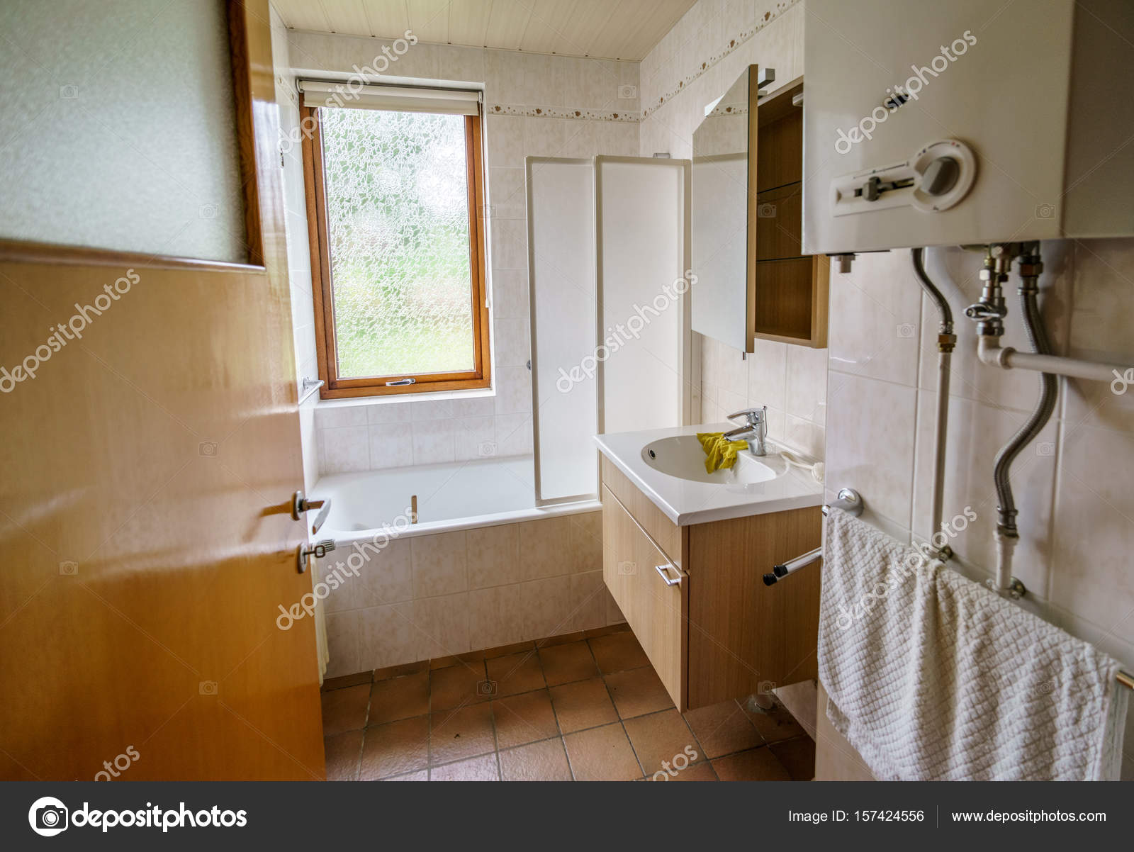 Simple bathroom interior with basin — Stock Photo © Bruno135 #157424556