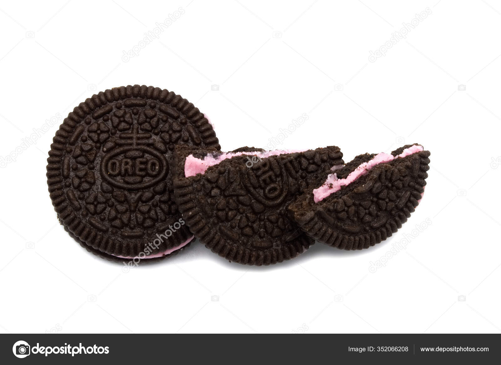 Oreo Biscuits Crumbs Isolated White Background Chocolate Sandwich ...