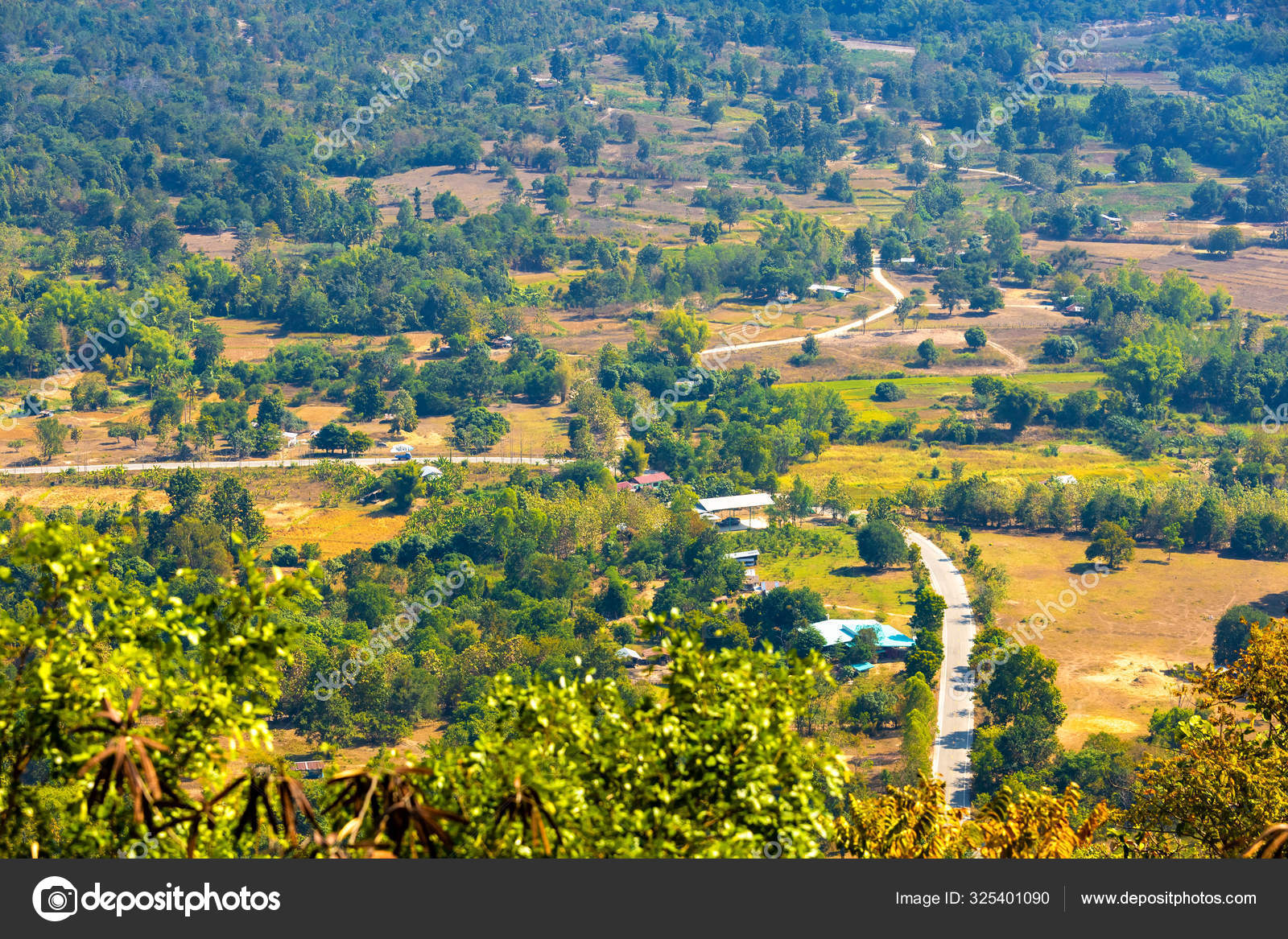 Beautiful panoramic view of Mae Khong river Mountain views of La ...