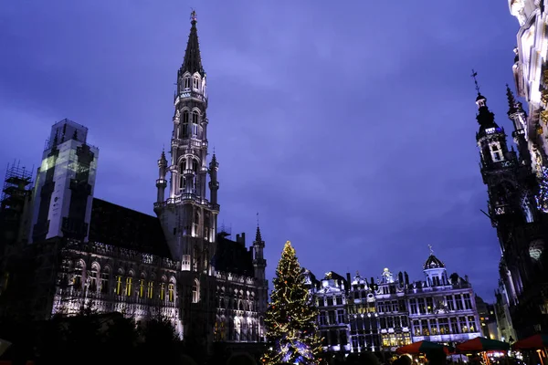 Grand place images libres de droit, photos de Grand place | Depositphotos