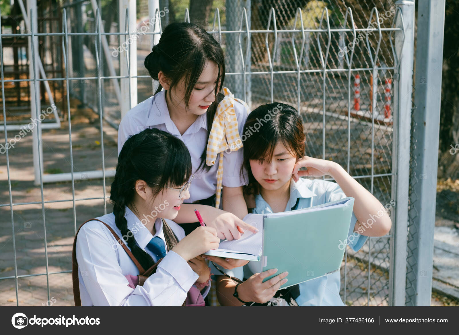 Three Students Studying Together Exam Presentation — Stock Photo ...