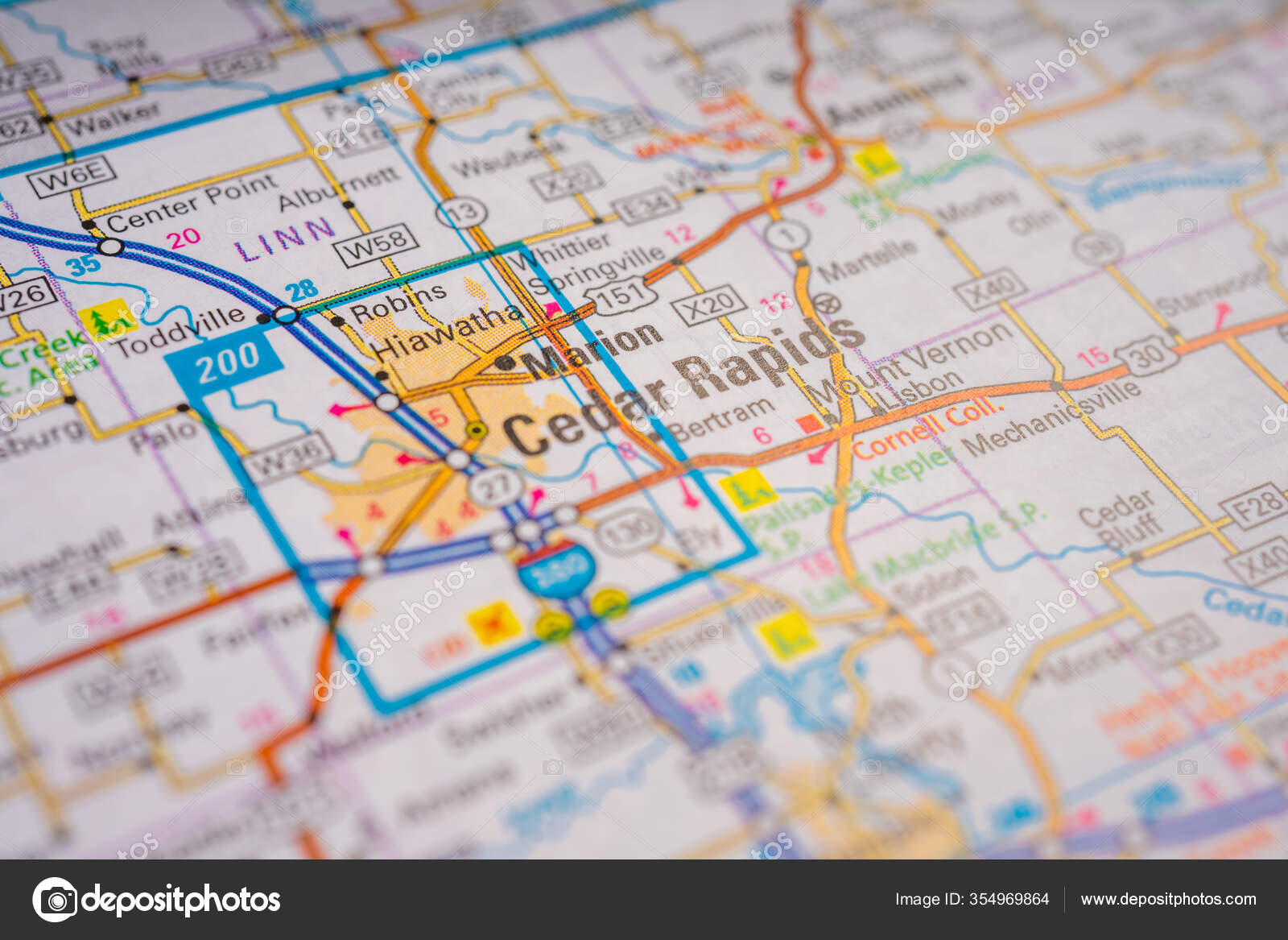 Cedar Rapids Usa Travel Map Background Stock Photo by ©aallm 354969864