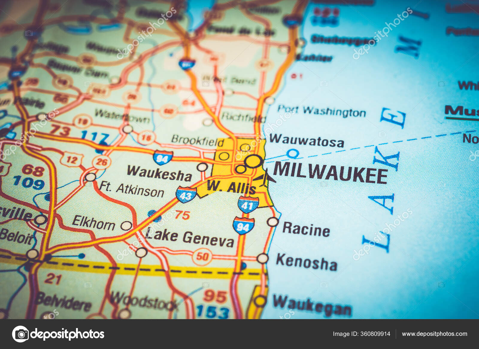 Milwaukee Map Stock Photo by ©aallm 360809914
