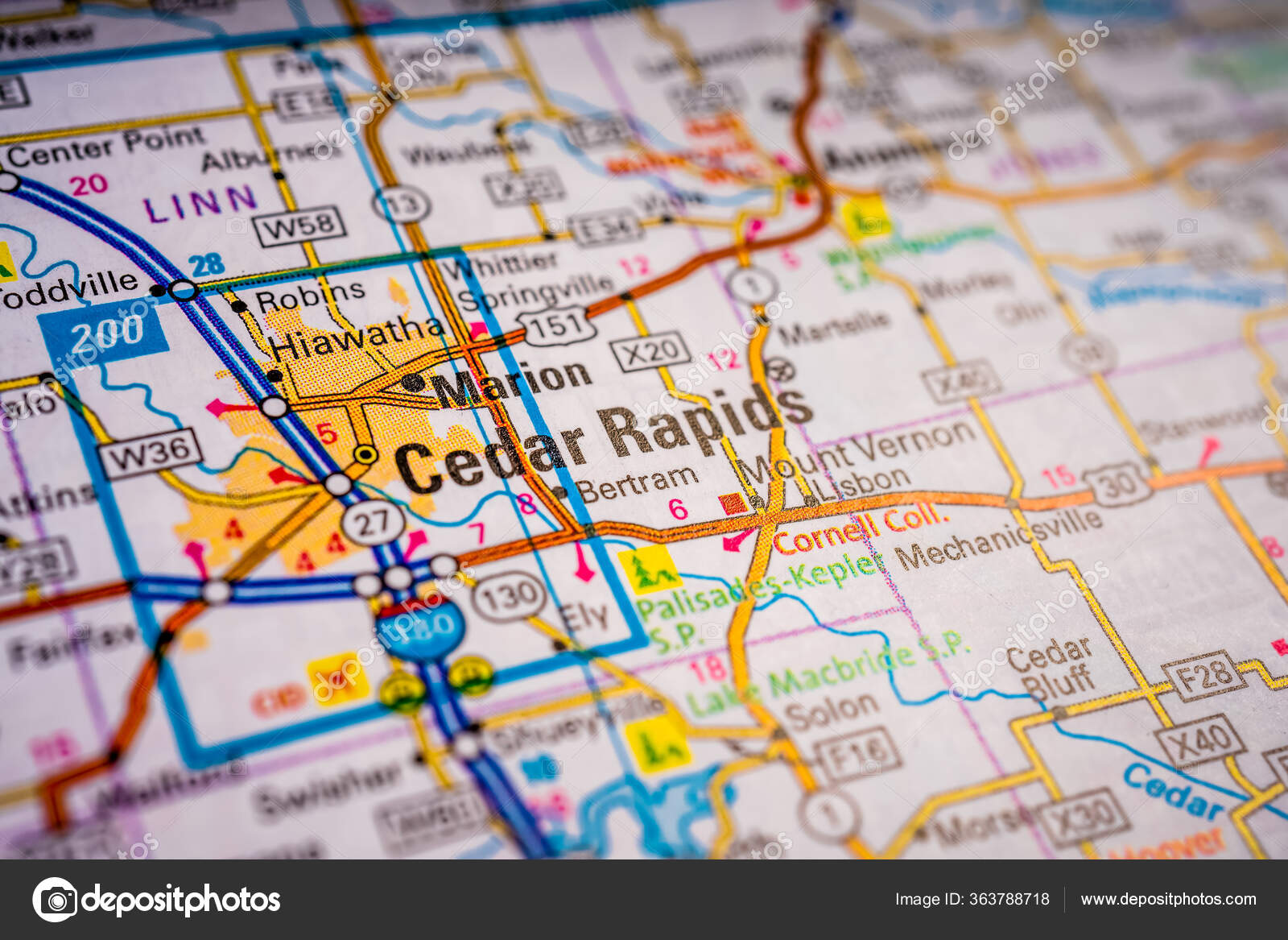 Cedar Rapids Usa Travel Map Background Stock Photo by ©aallm 363788718