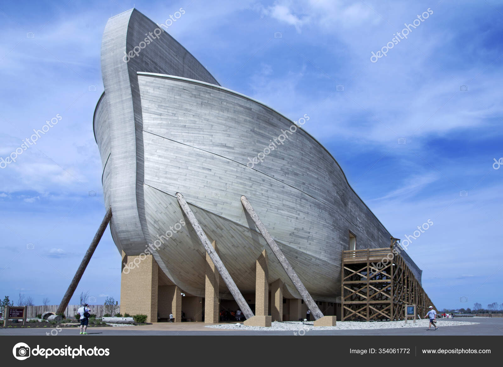 Ark Encounter Williamstown Usa Built According Dimensions Given Bible ...