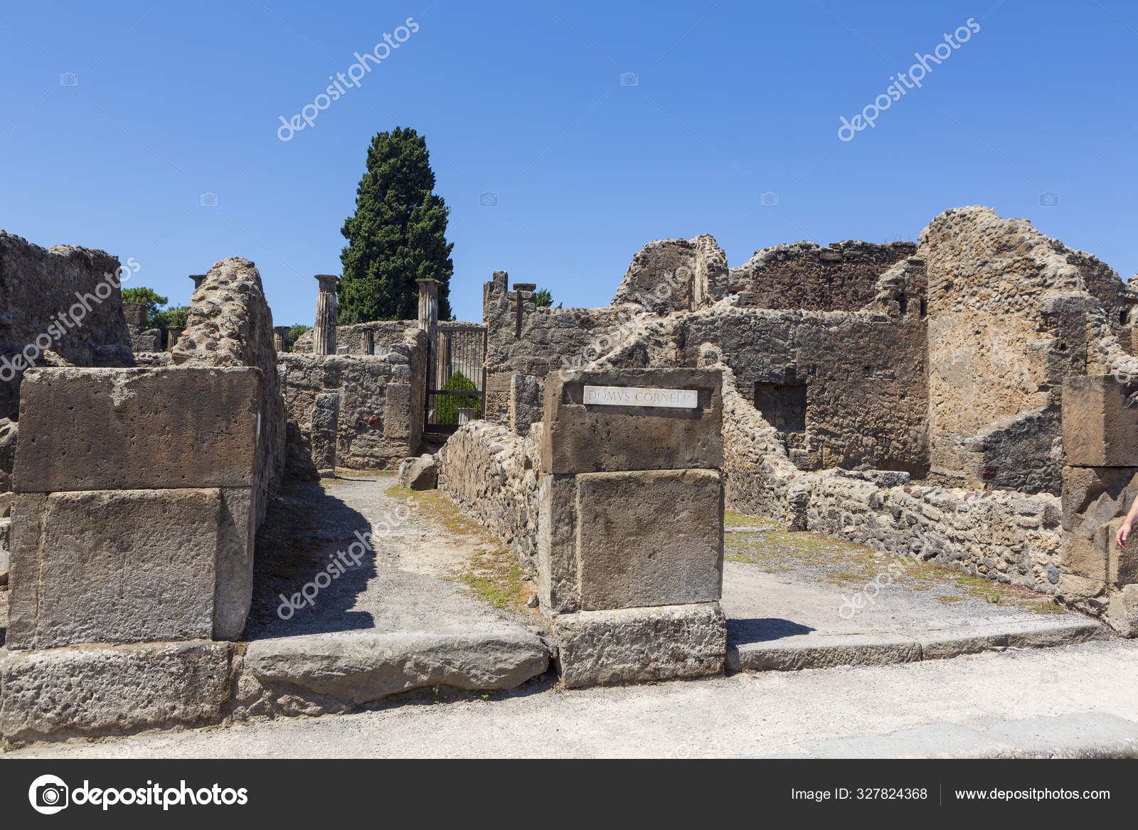 Pompeii, an ancient Roman city near modern Naples, Italy — Stock Photo ...