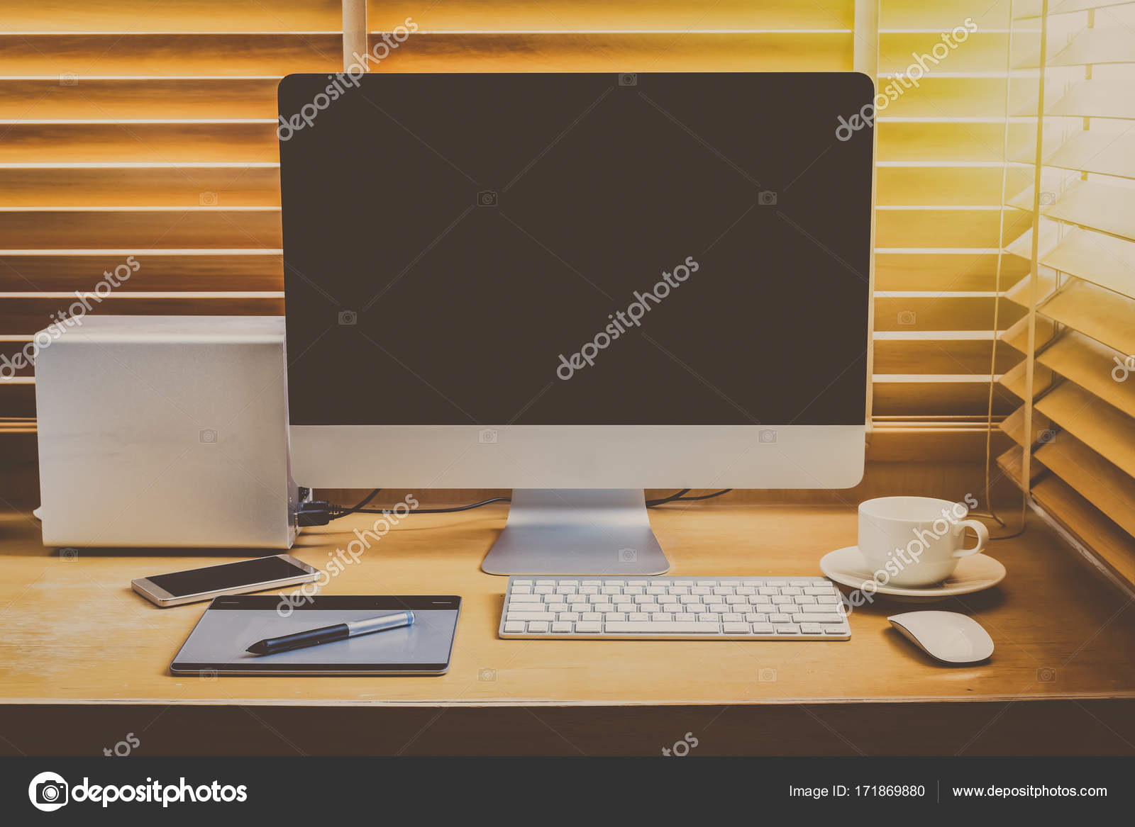 Technology computer set Stock Photo by ©Tzido 171869880
