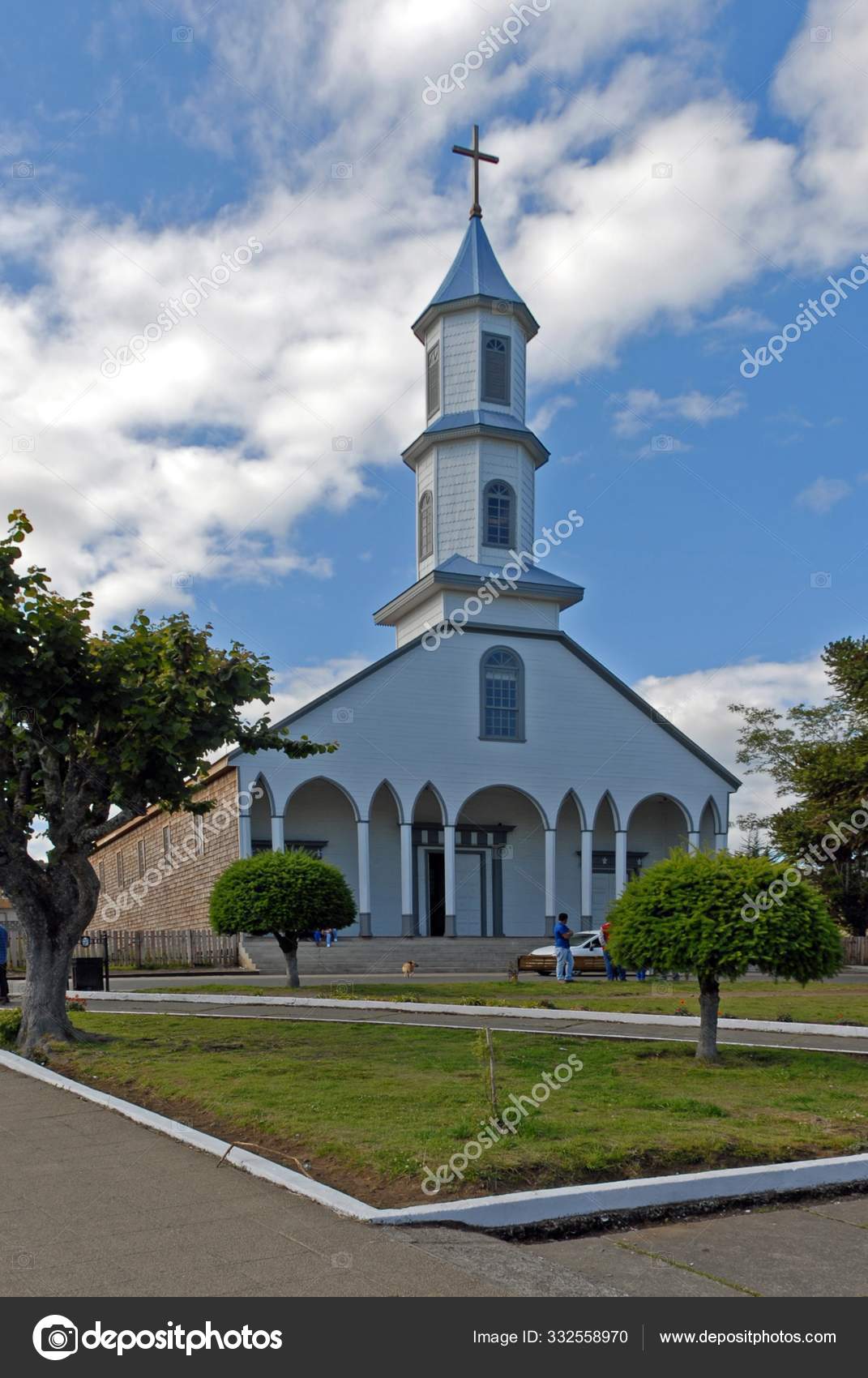 Vertical Shot Church Blue Cloudy Sky Background — Stock Editorial Photo ...