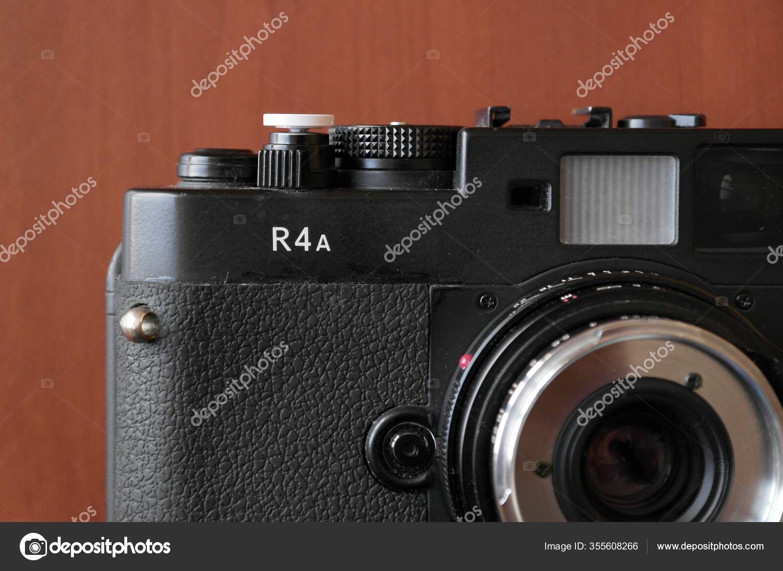 Bucuresti Romania Mar 2020 Voigtlander Bessa R4A Rangefinder Camera ...