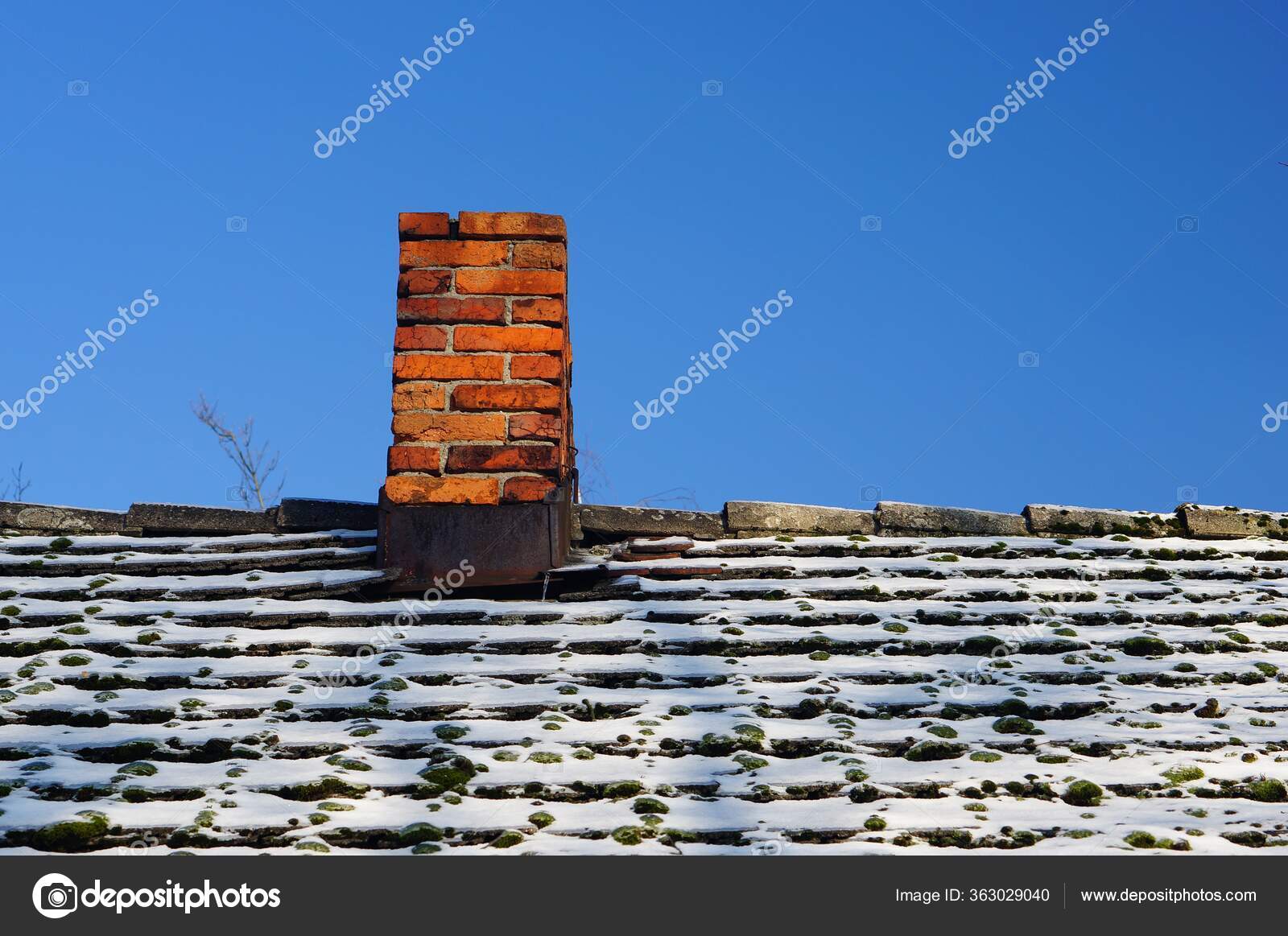 Low Angle Shot Chimney Roof Building — Stock Photo © Wirestock #363029040