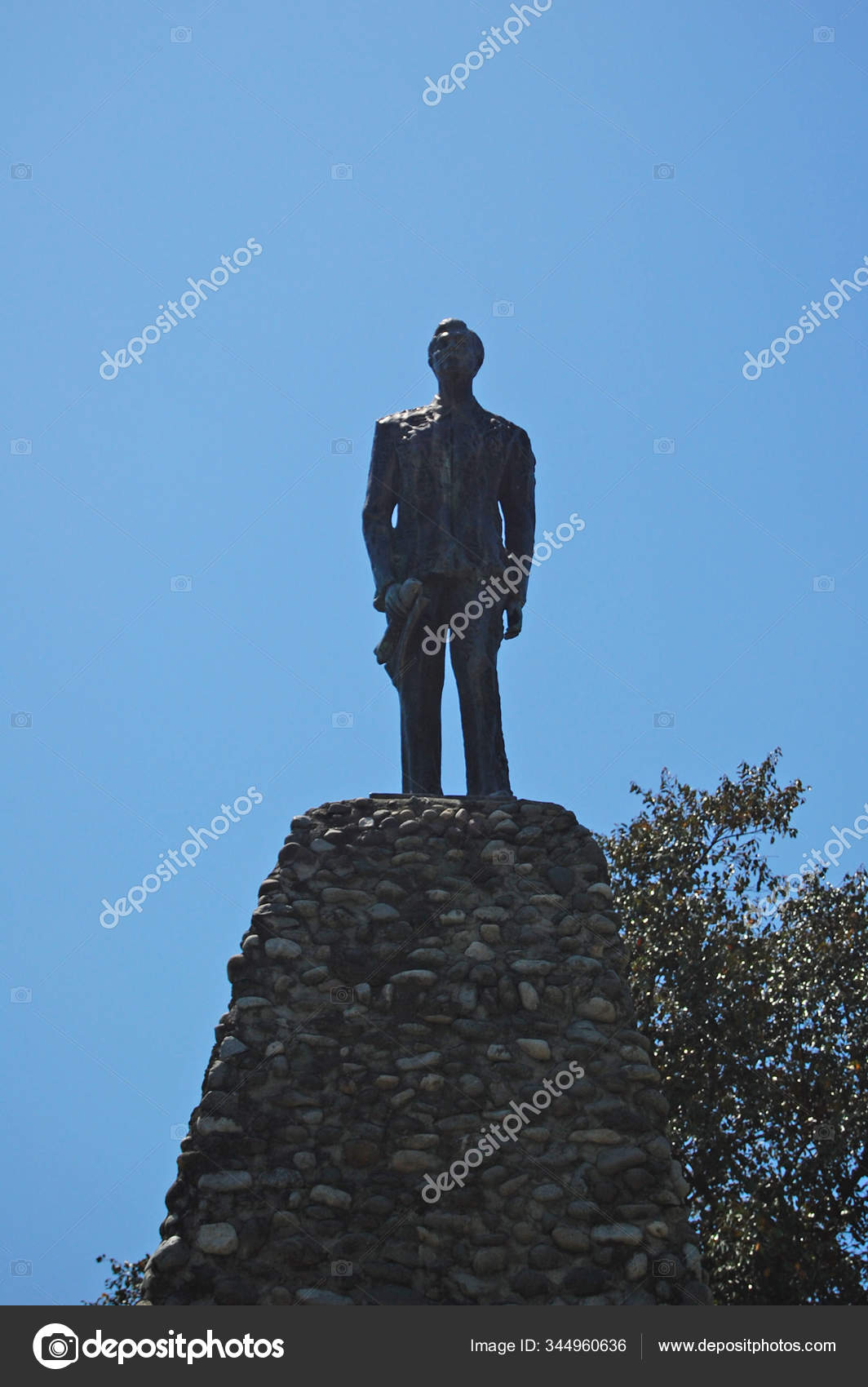 Marcos monument in Batac, Ilocos Norte, Philippines — Stock Editorial ...