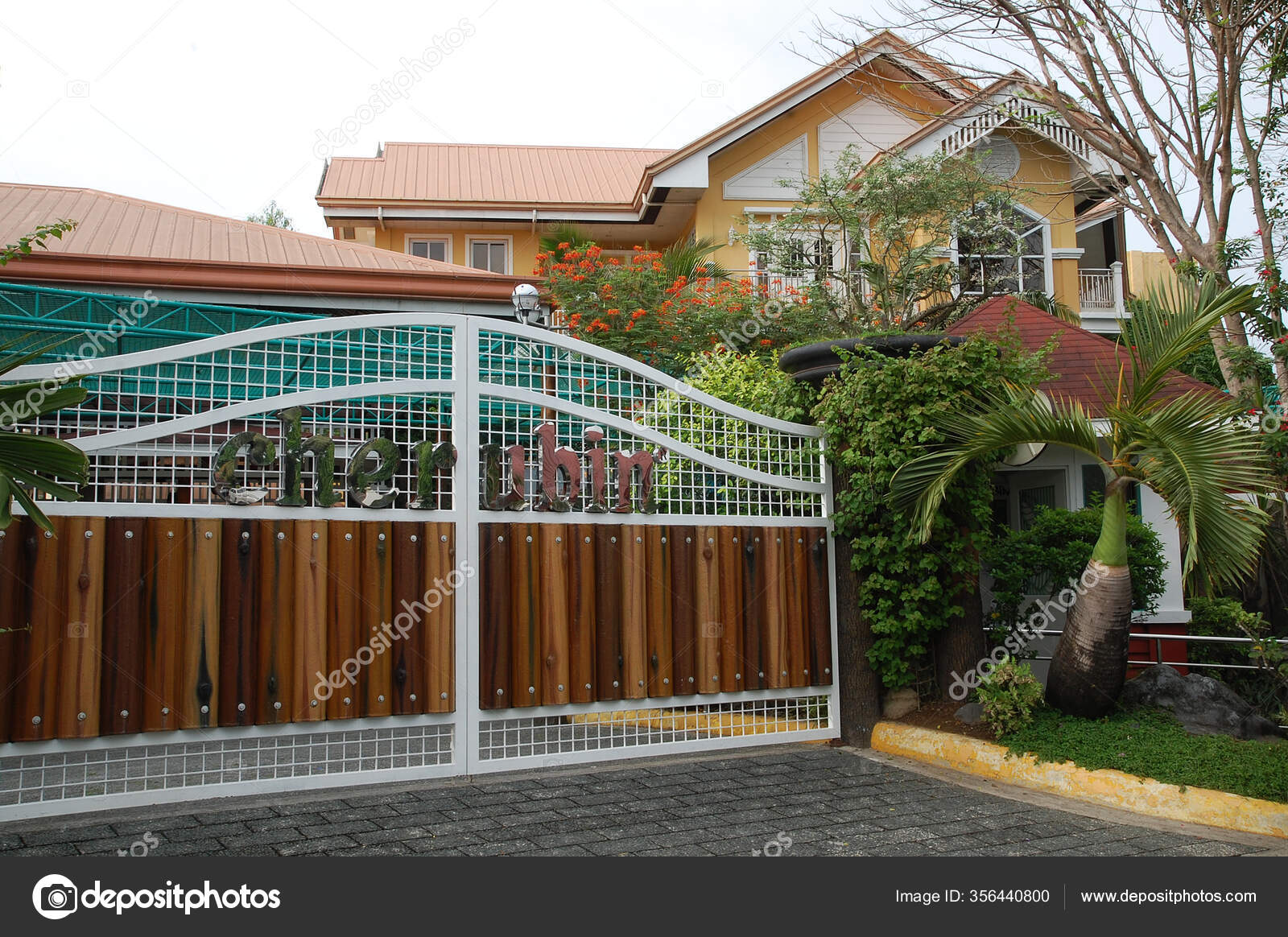 Bulacan Oct Cherubin Gardens Gate Facade October 2015 Meycauayan ...