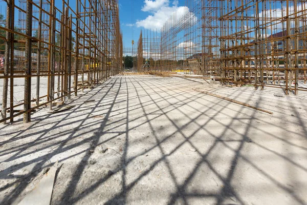 Reinforce iron cage in a construction site Stock Photo by ©gjp1991 32685065