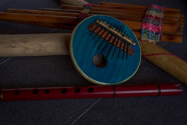 Instrumentos tradicionales Stock Photos, Royalty Free Instrumentos ...