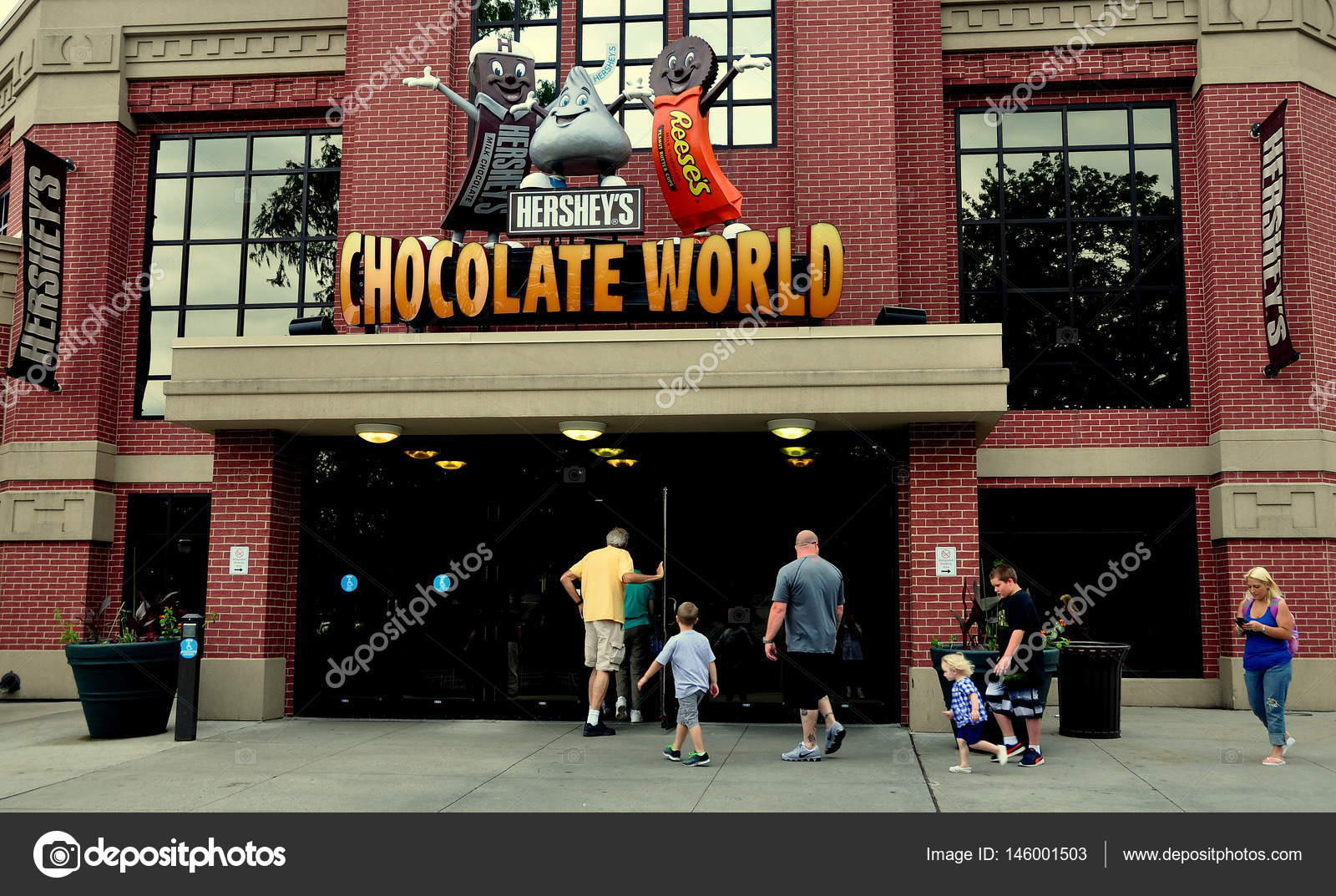 Pictures : hershey chocolate | Hershey, PA: Hershey's Chocolate World ... Pictures : hershey chocolate | Hershey, PA: Hershey's Chocolate World ...