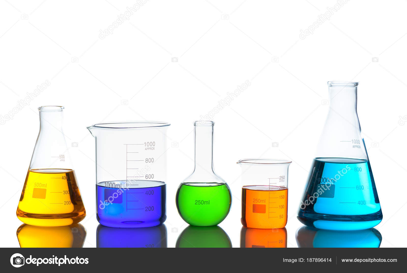 Laboratory glassware set with color liquid and reflection. — Stock ...