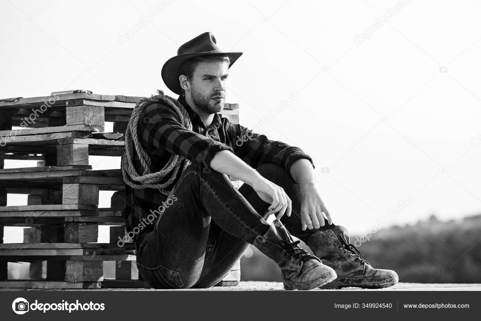 Being a Texan. Vintage style man. Wild West retro cowboy. cowboy with ...