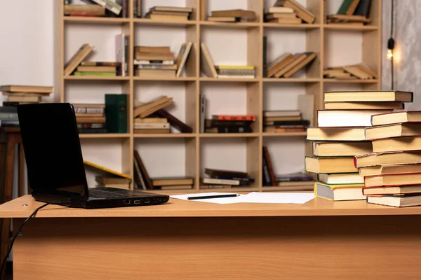 Book desk Stock Photos, Royalty Free Book desk Images | Depositphotos