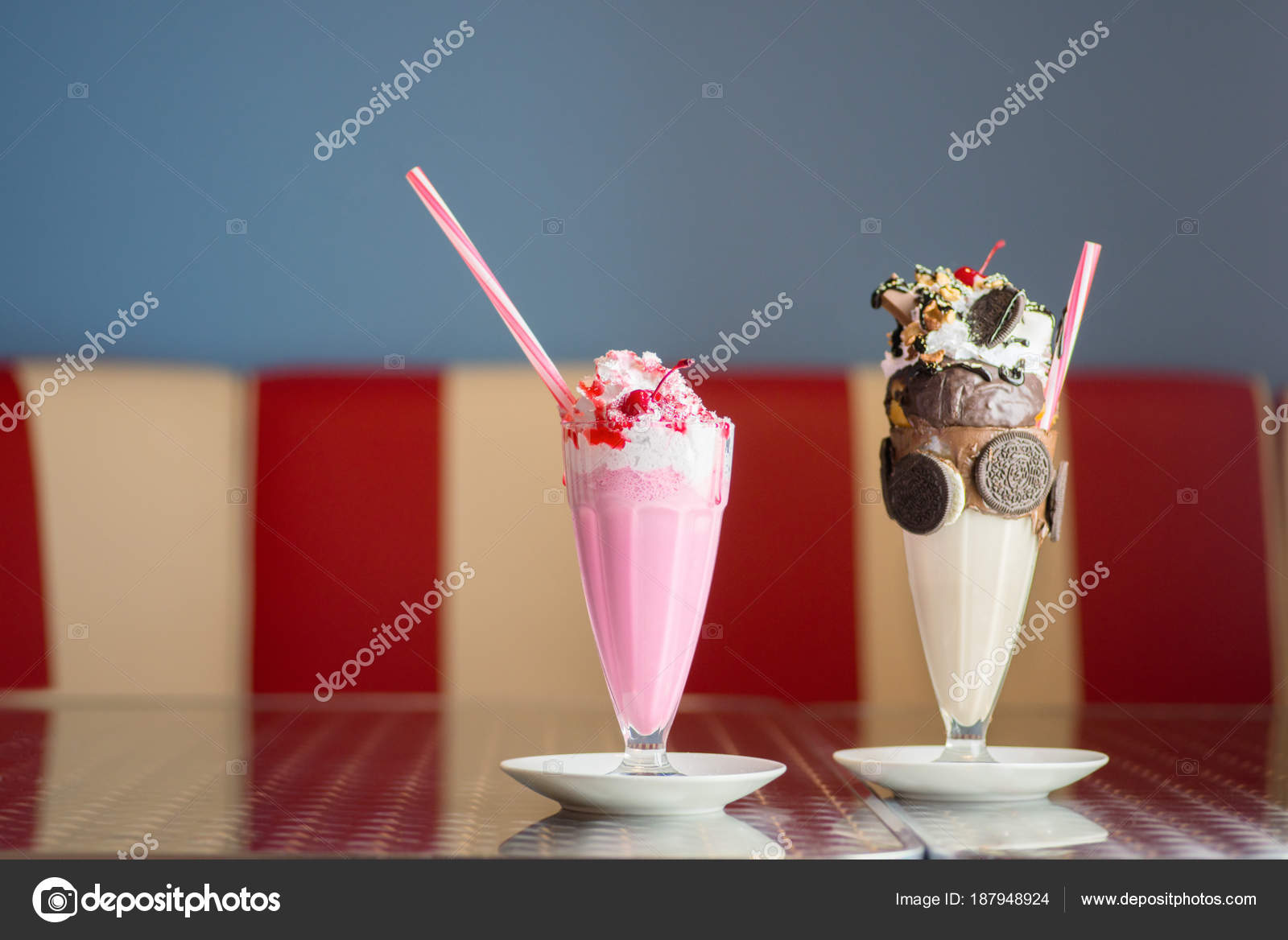 Tasty Milkshakes Table Close Stock Photo by ©olegkrugllyak 187948924