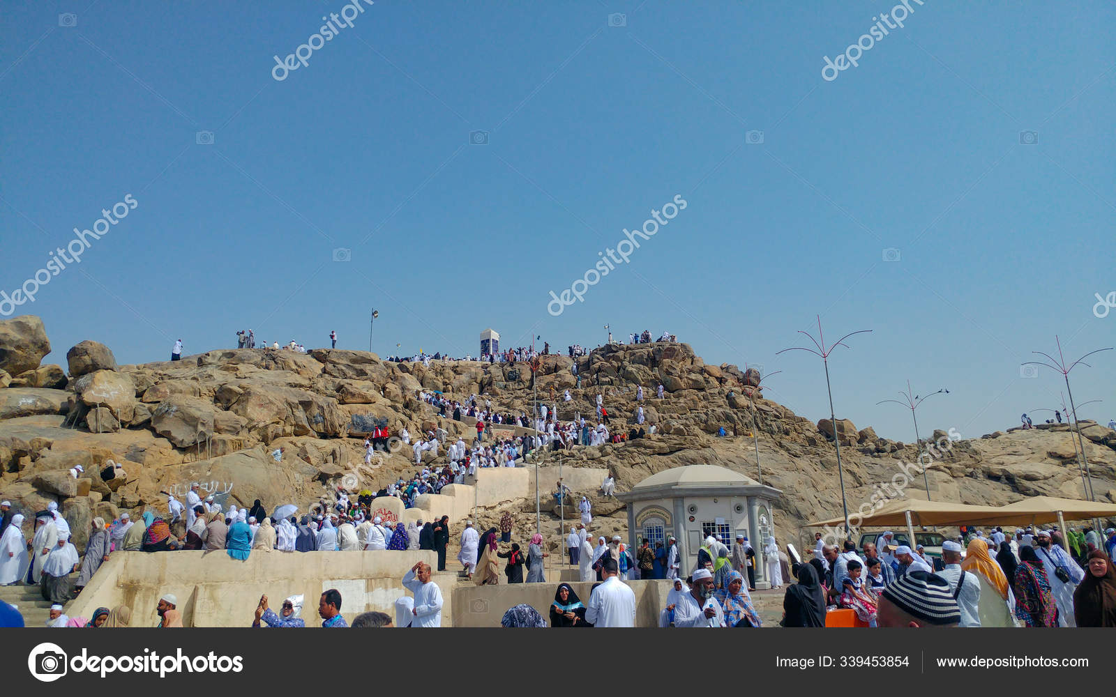 MECCA, SAUDI ARABIA - MARCH 29, 2019 The door of the Kaaba called ...