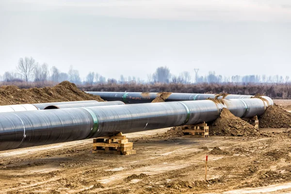 Isolation du pipeline Stock Photos, Royalty Free Isolation du pipeline ...