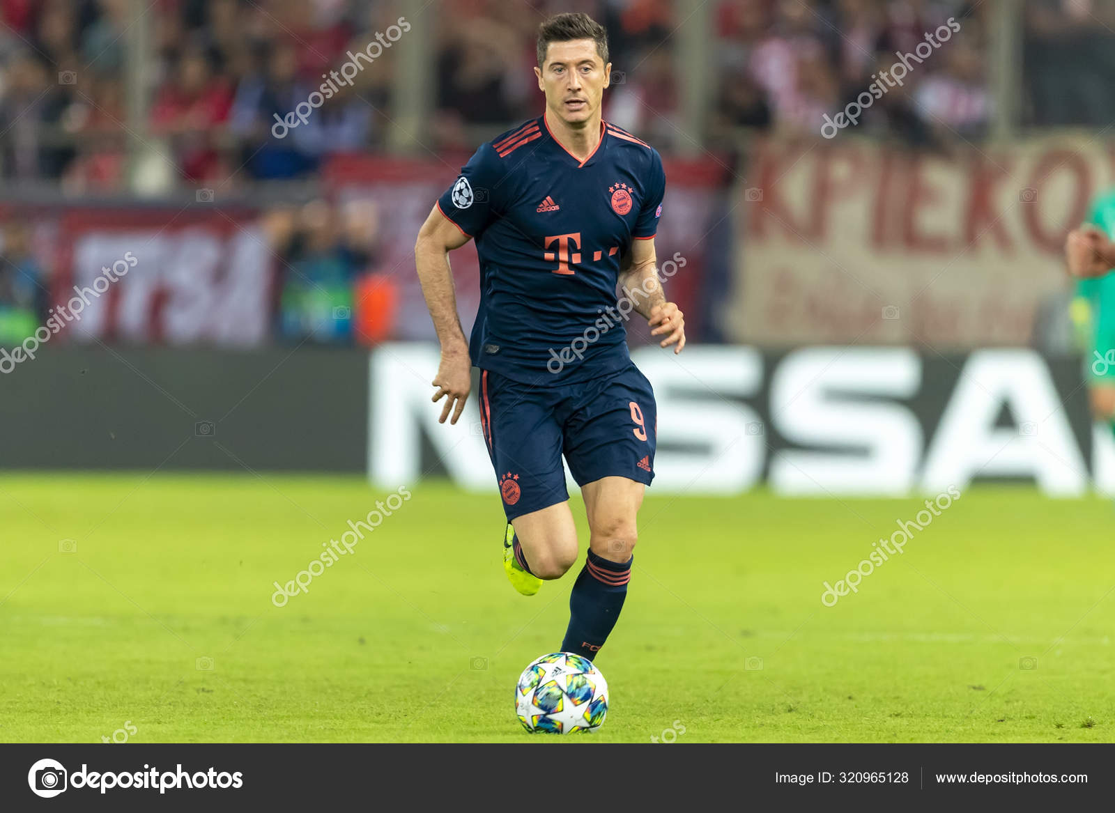 UEFA Champions League game between Olympiacos vs Bayern — Stock ...