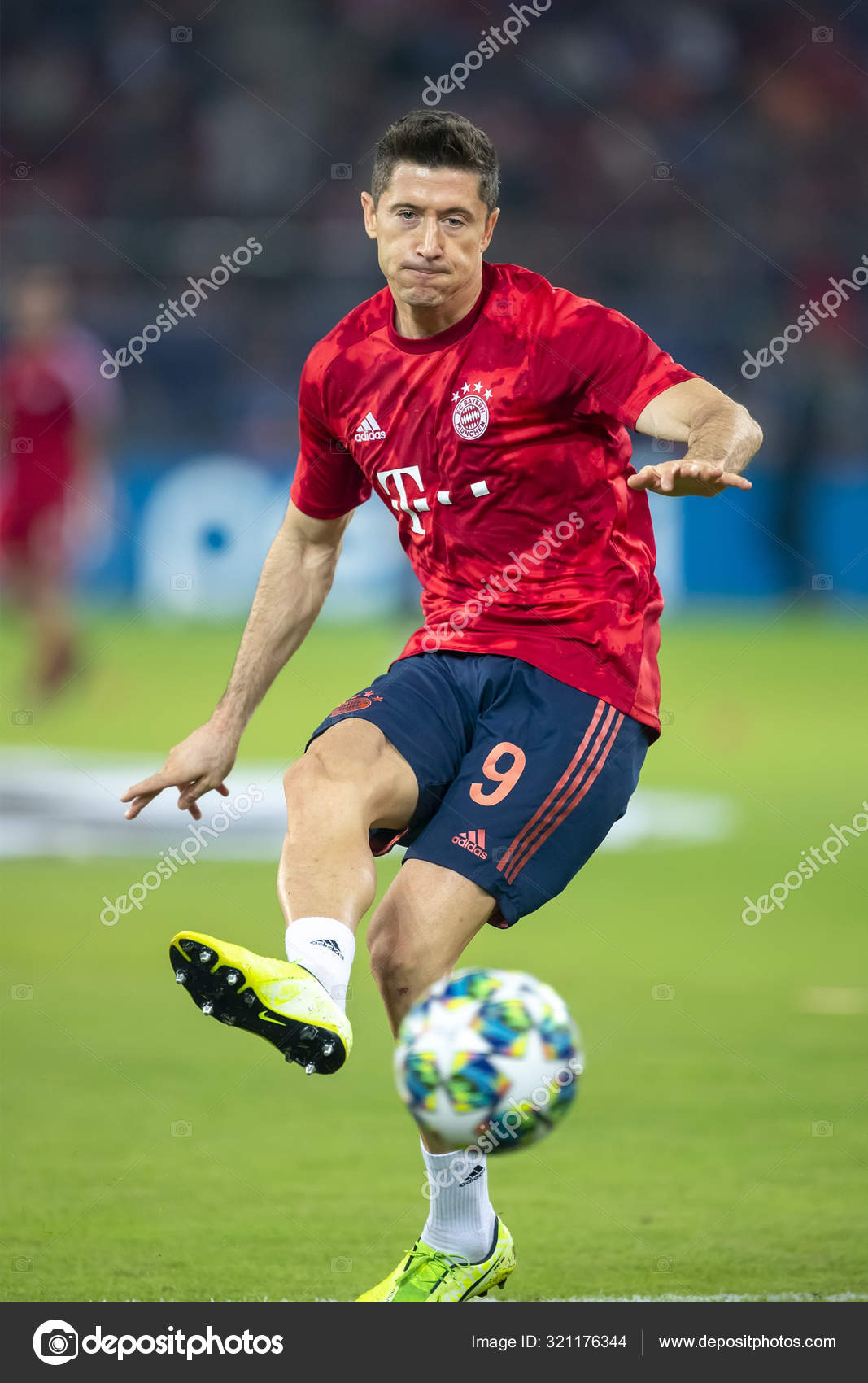 UEFA Champions League game between Olympiacos vs Bayern — Stock ...
