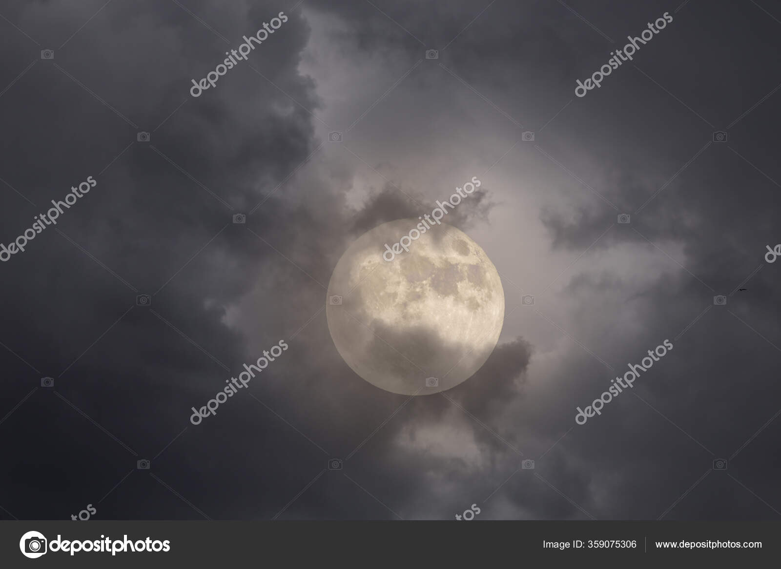 Cloudy Full Moon Night Sky Stock Photo by ©zacariasdamata 359075306